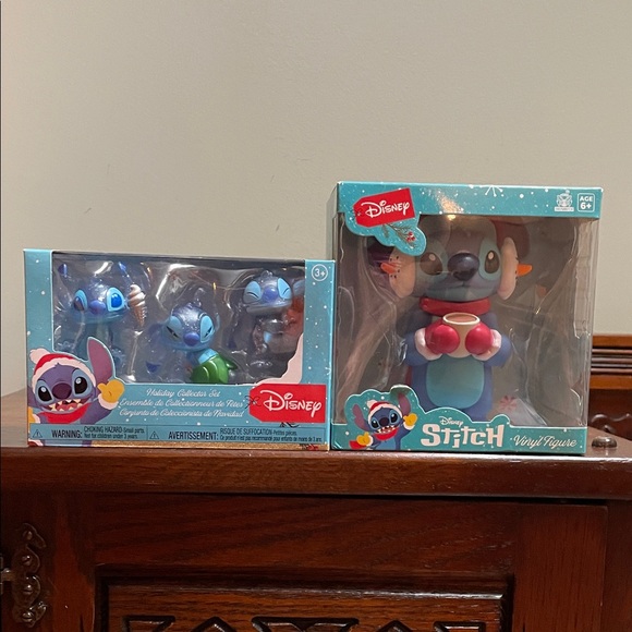 Disney | Toys | Disney Stitch Vinyl Figure Set Blue And Red | Poshmark